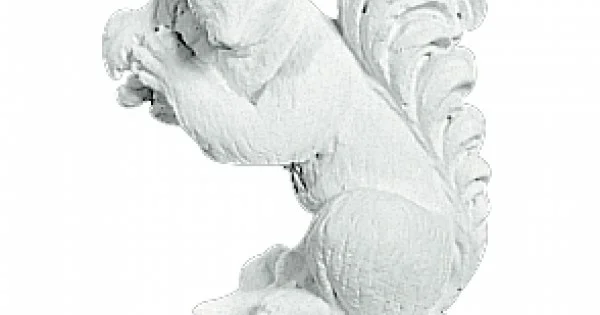 Egern til haven - støbt i knust marmor H33cm - 22x16cm